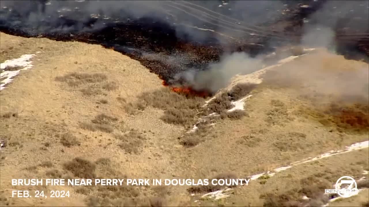150-acre brush fire burning southwest of Castle Rock is 100% contained