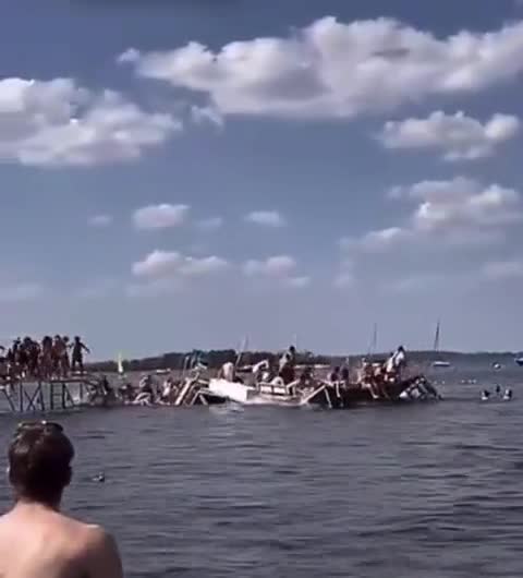VIDEO: Several injured after Memorial Union dock collapse on Lake Mendota