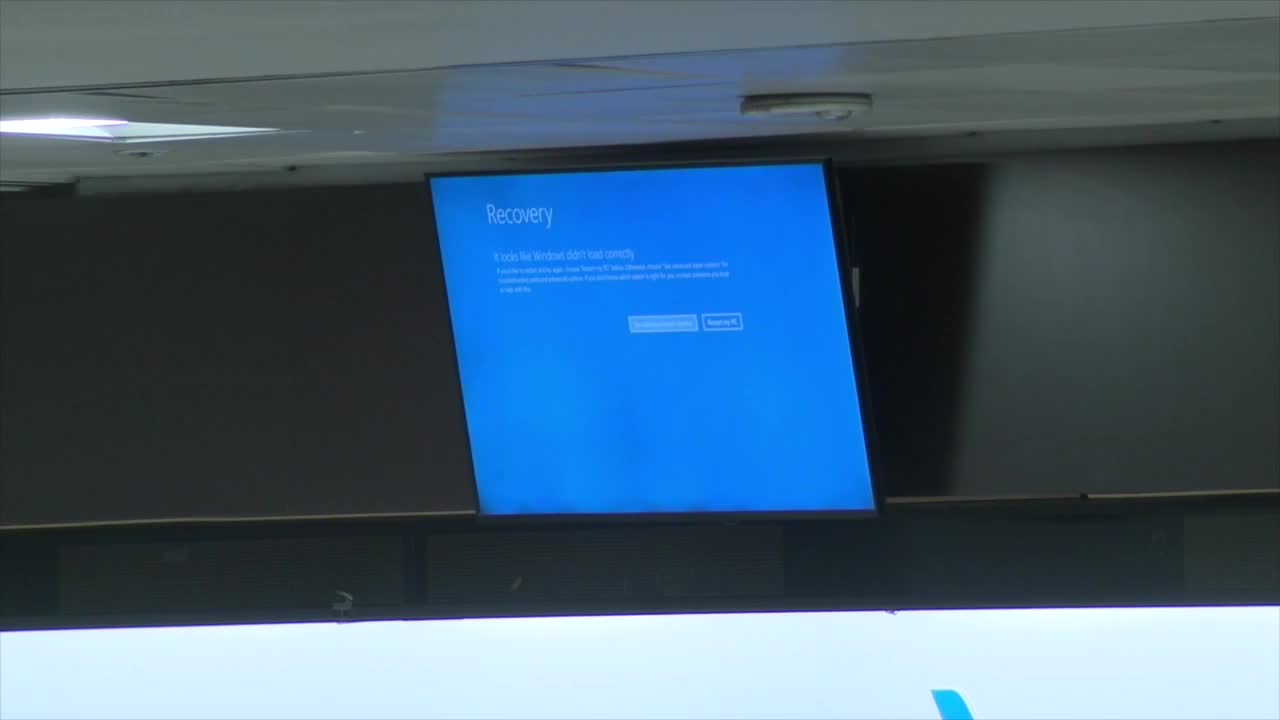 Valley airports, Phoenix PD among those impacted by global computer outage