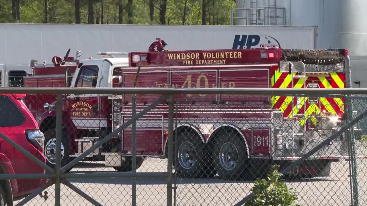 50+ firefighters called to fire at Hampton Farms peanut butter plant in ...