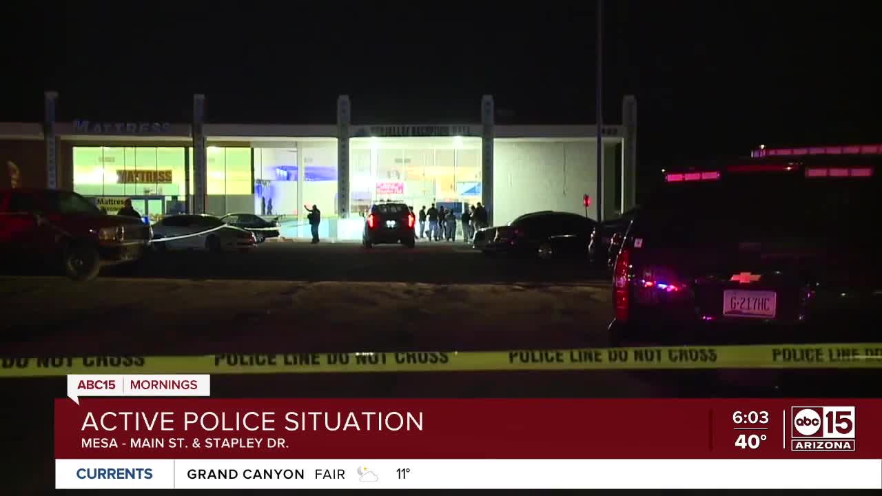 Bystander seriously hurt, suspects at large after shooting in Mesa