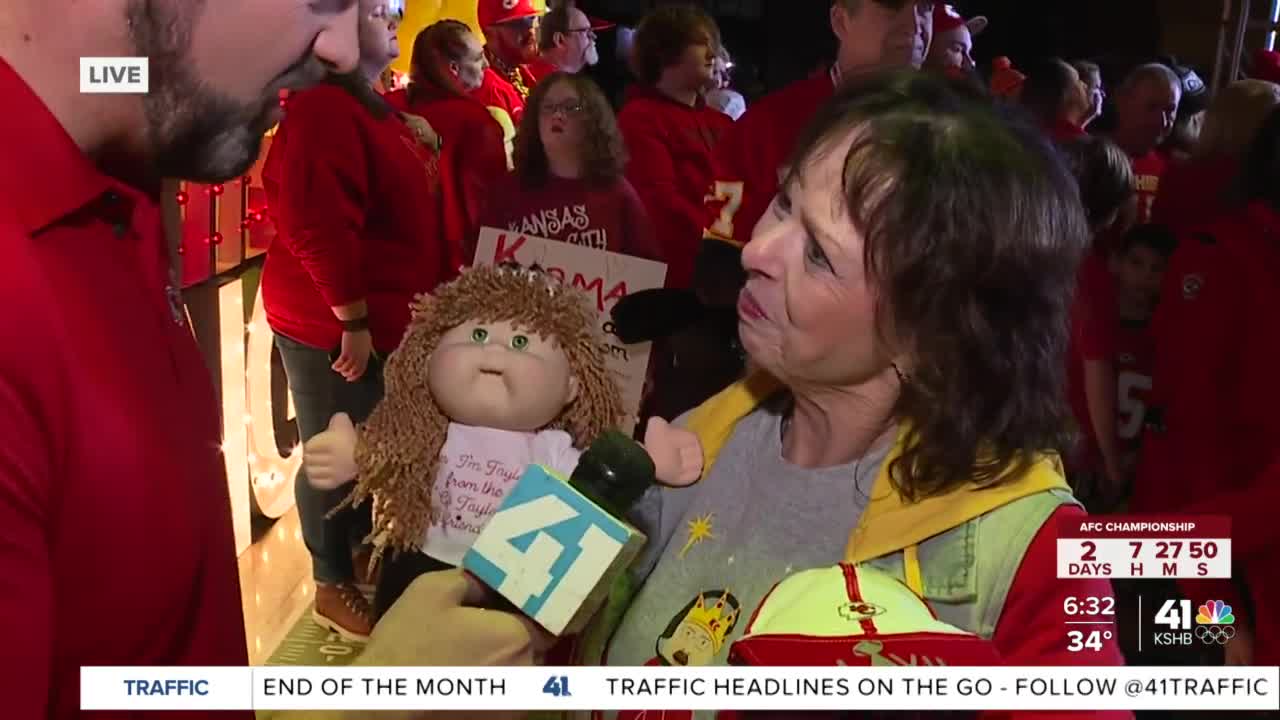 Chiefs Kingdom shows out at pep rally at Kansas City'sUnion Station