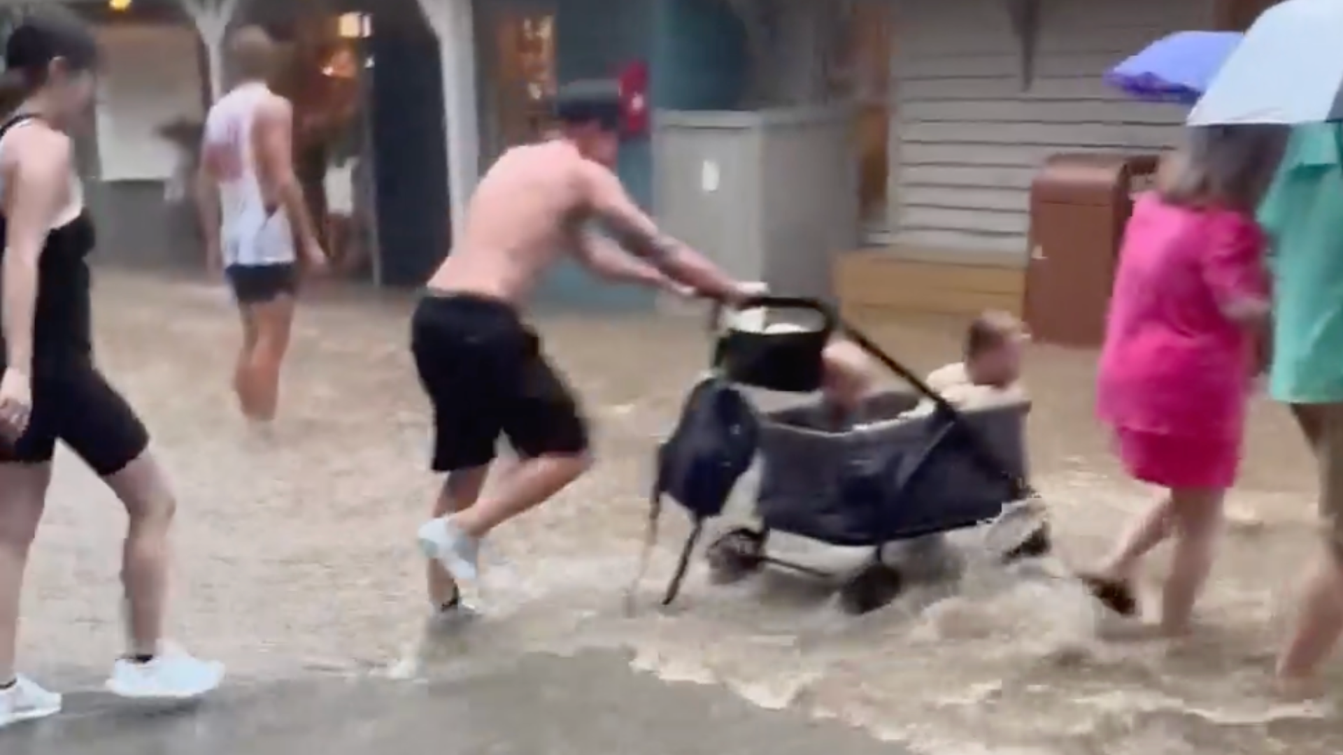 Dollywood helping guests whose cars were damaged in 'unprecedented ...