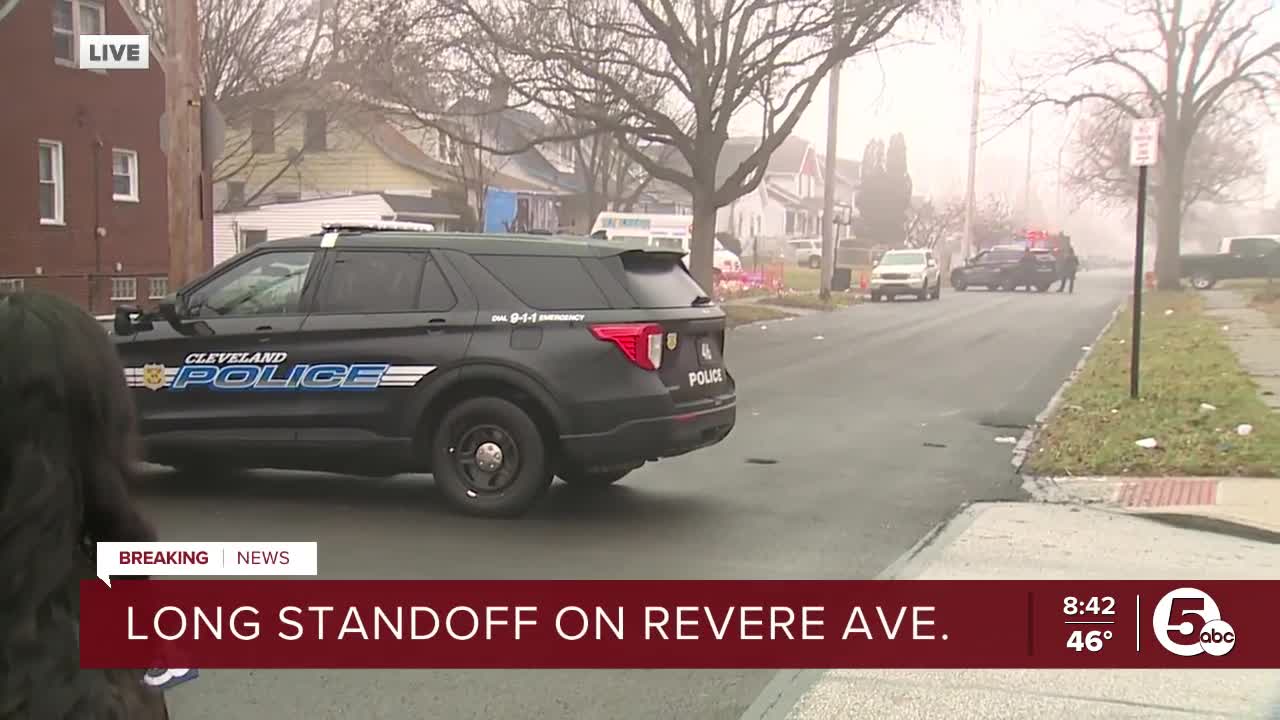 Man apprehended after 12-hour standoff with Cleveland police