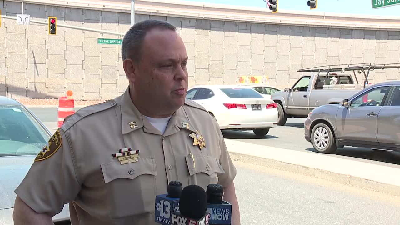 Man who barricaded himself in Caesars Palace hotel room is in custody