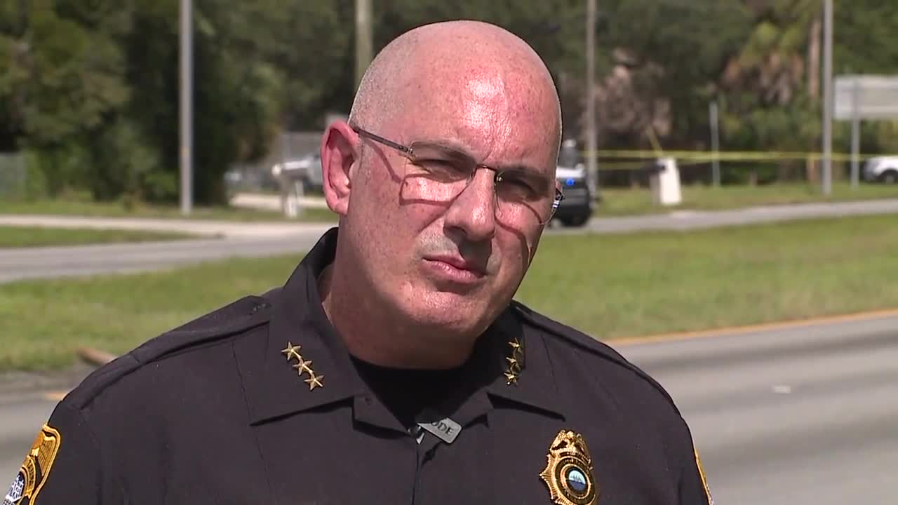 Tampa Officers Shoot Kill Armed Robbery Suspect