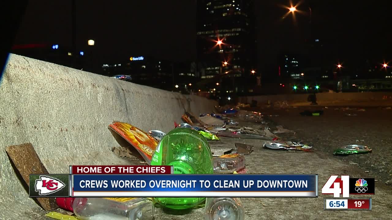 Crews clean up downtown after Chiefs parade