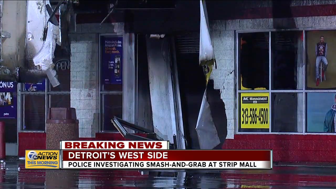 Police at scene of smash-and-grab turned building fire at Detroit strip ...