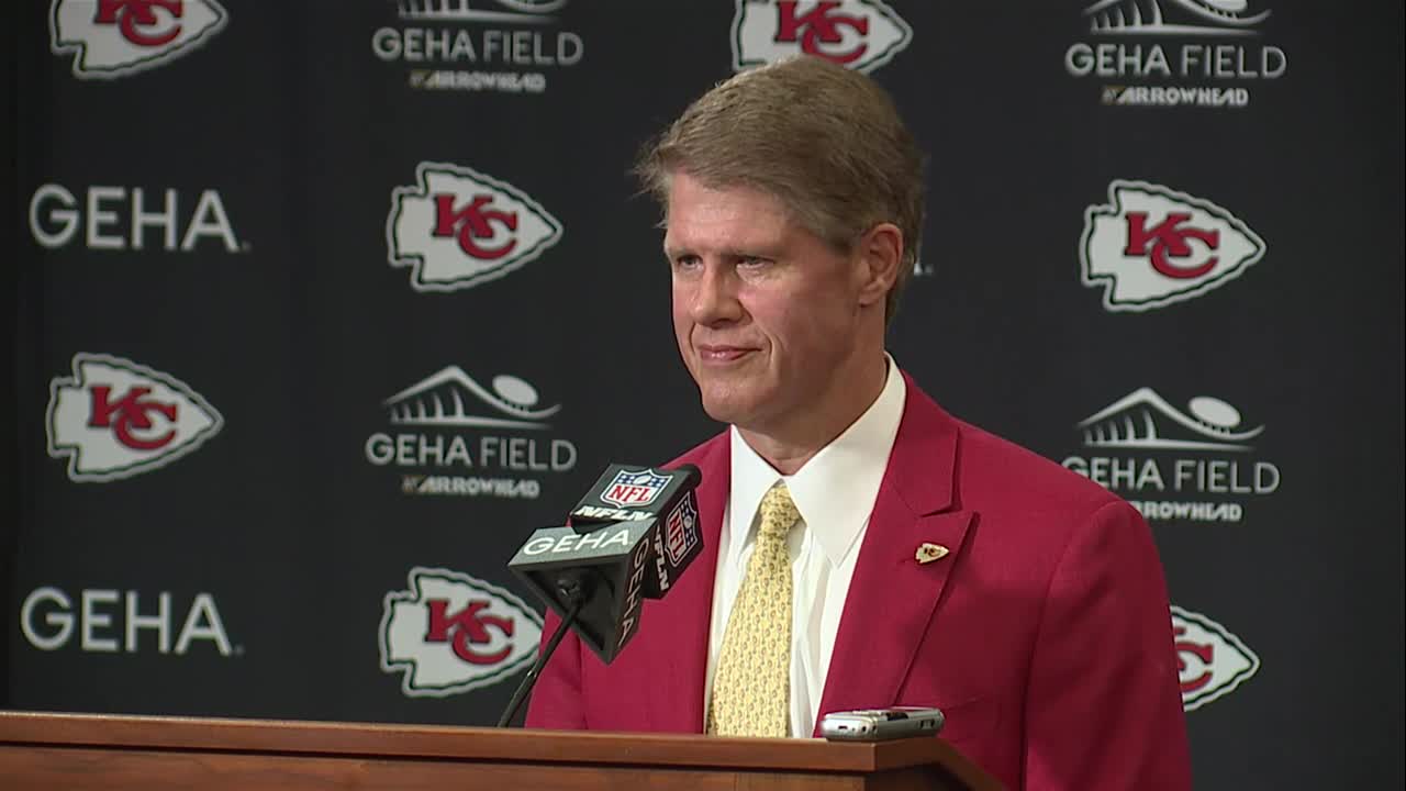 Chiefs clinch 9th straight AFC West crown by sweeping Chargers | Game ...