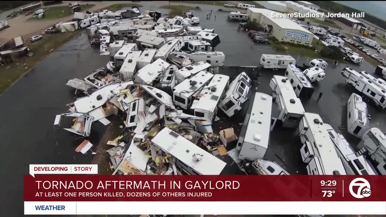 At least 2 dead, 44 hurt after tornado moves through Gaylord