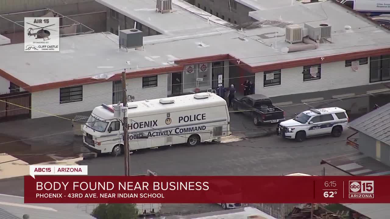 PD looking for suspect after dead body found in PHX building