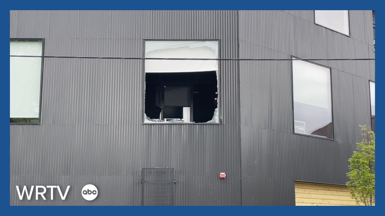 1 injured, multiple cars and homes damaged in overnight Broad Ripple ...