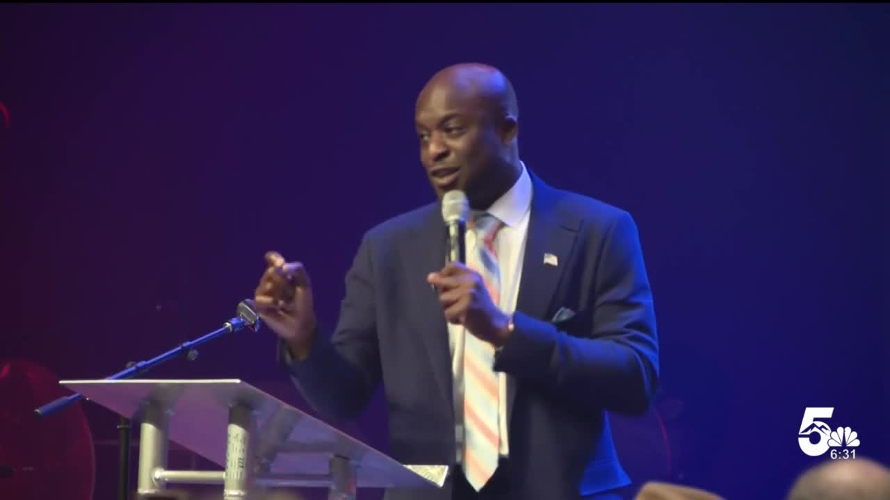 Yemi Mobolade sworn in as the 42nd mayor of Colorado Springs