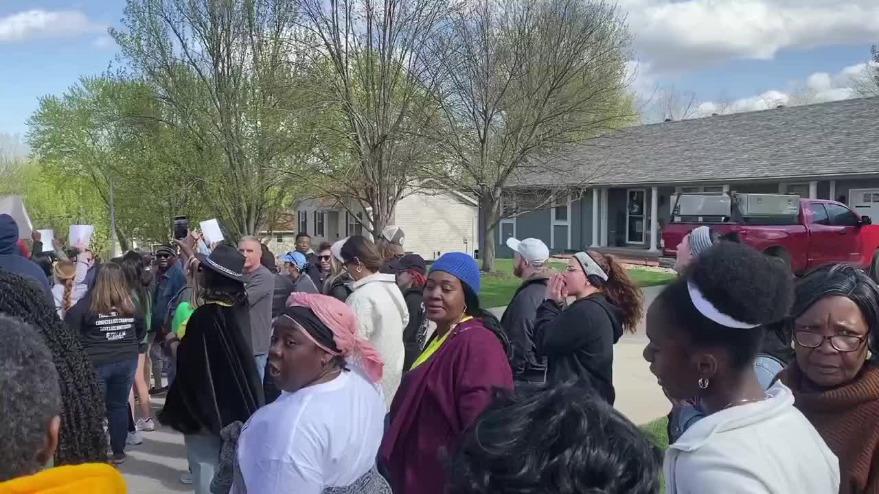 Neighbor Recalls Helping Ralph Yarl After Shooting Unfolded