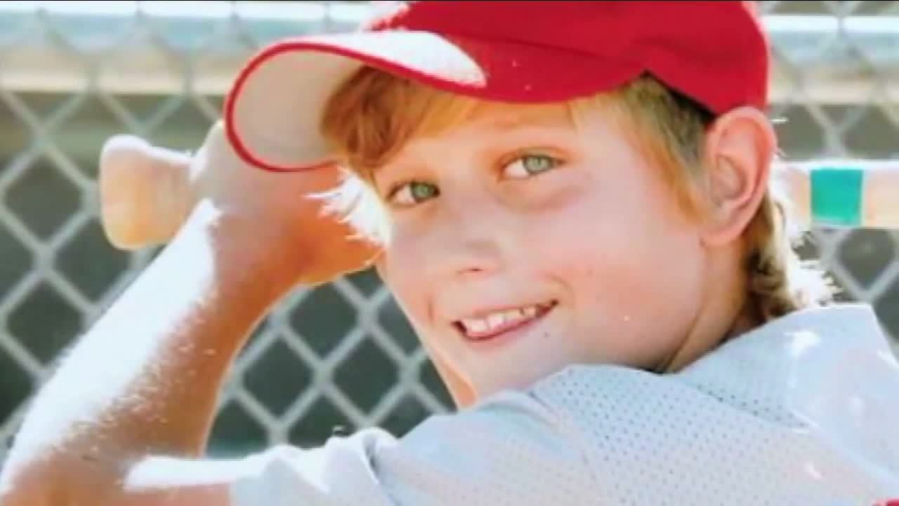 Court declares a mistrial in Mark Redwine case