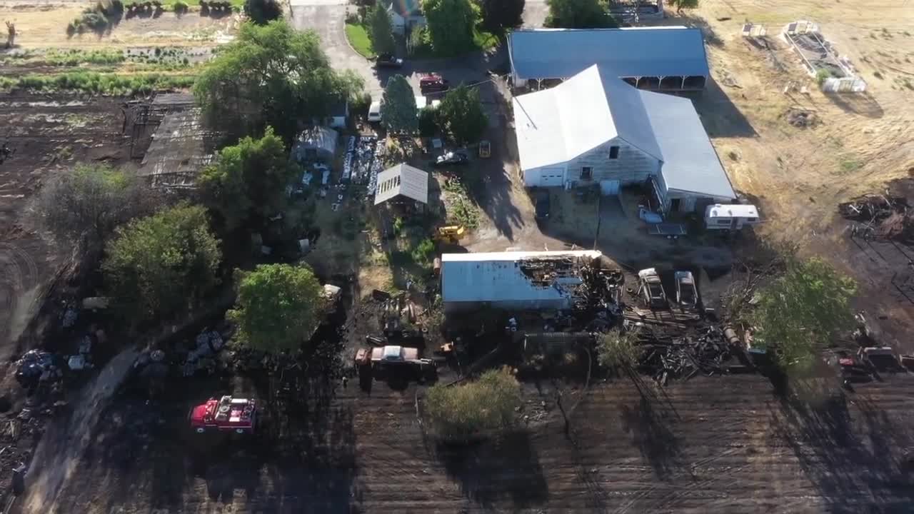 Overnight fire spreads flames through Fruitland