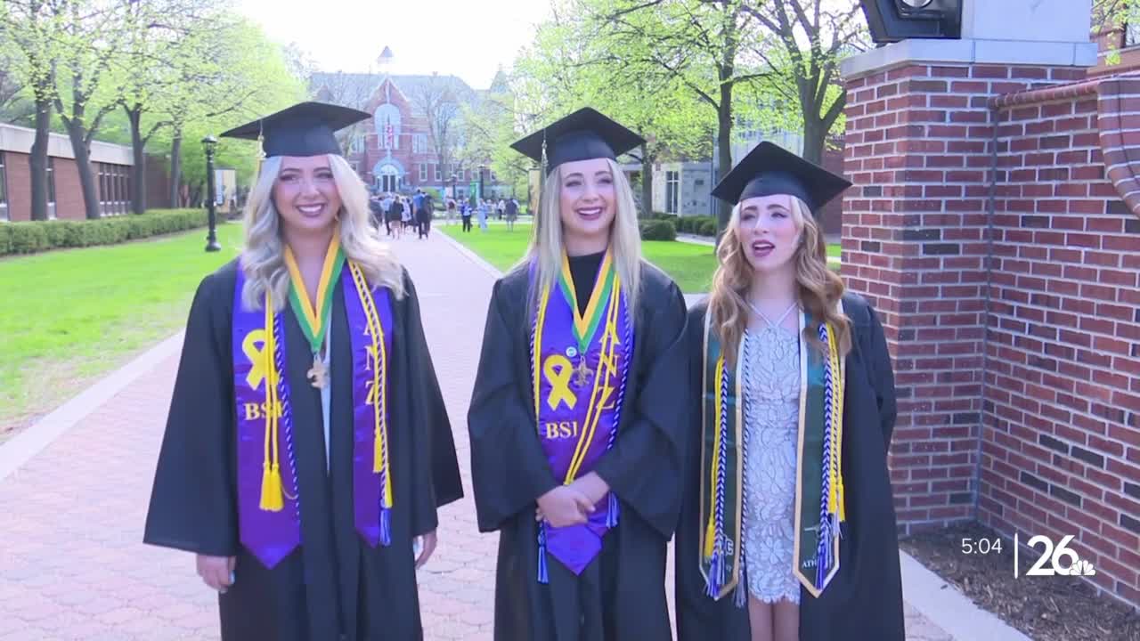 Triplets graduate from St. Norbert College