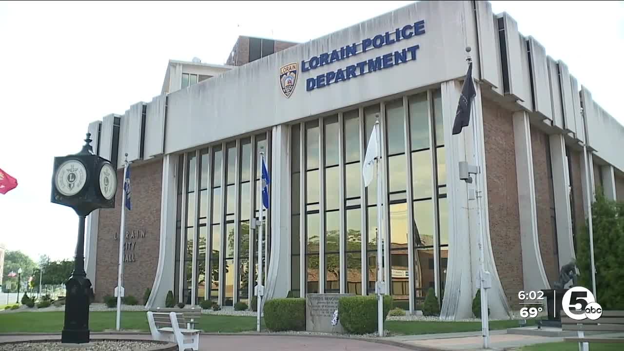 Rally to protest Lorain officer who shot, killed family dog