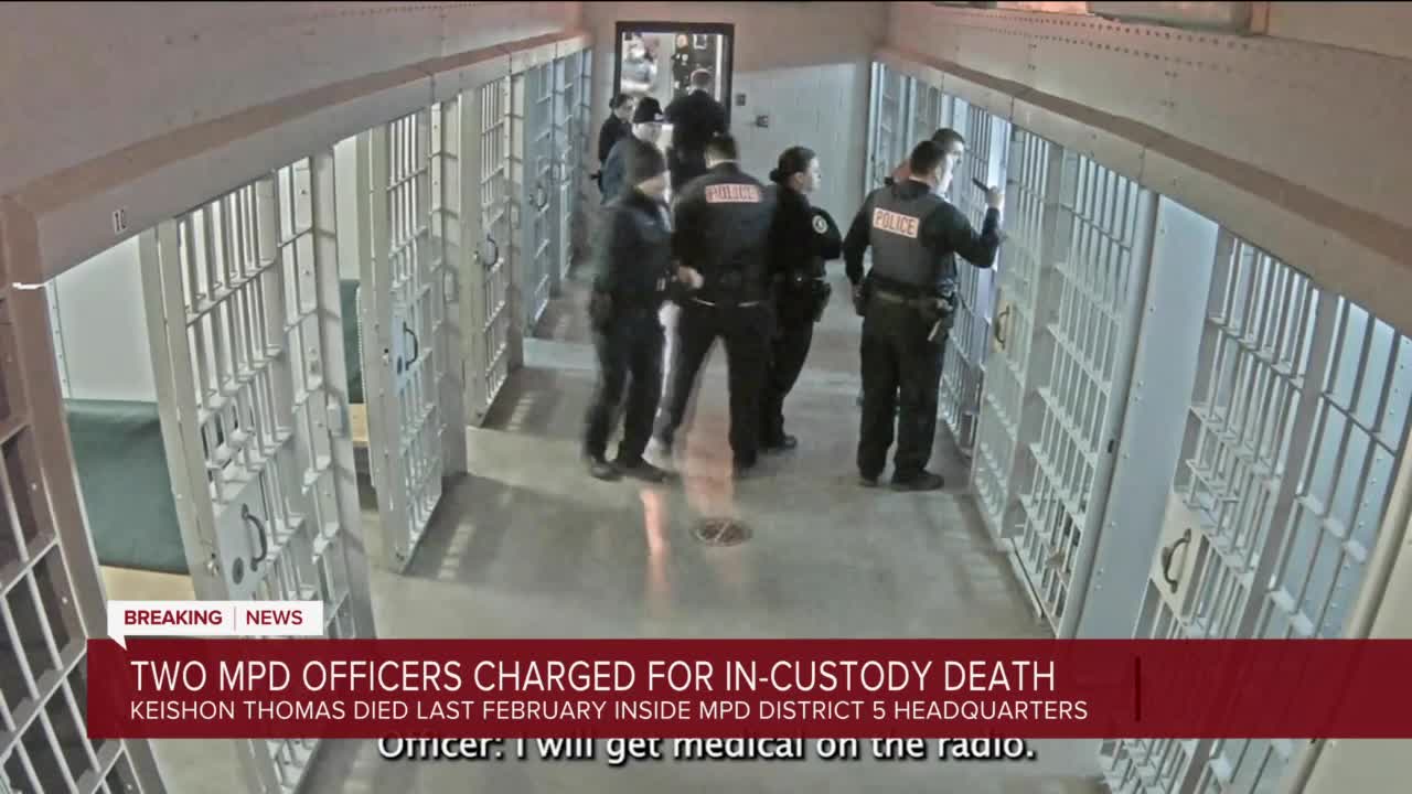 2 officers face charges in connection with man's death at MPD District 5