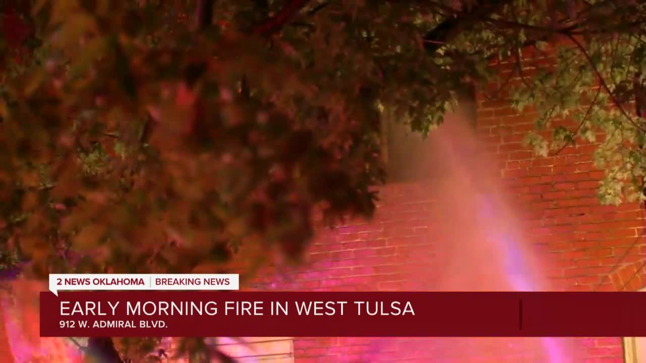 Building partially collapses after early morning fire near downtown Tulsa