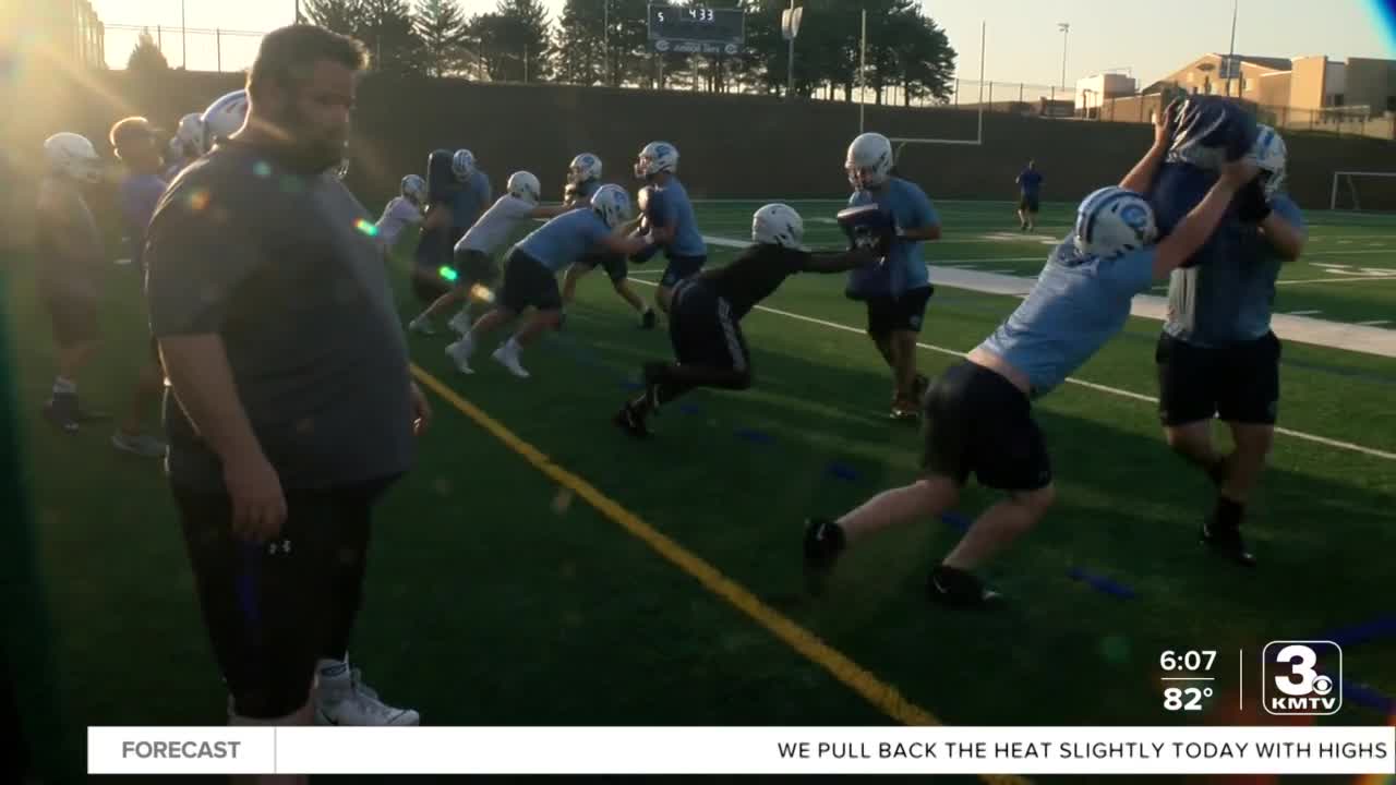 Creighton Prep football starts practice this week, team battles the heat