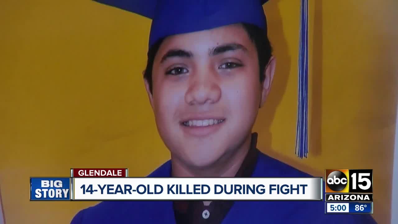 Glendale PD: Three suspects sought after teen stabbed, killed Glendale PD: Three suspects sought after teen stabbed, killed