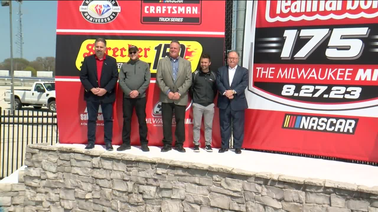 Truck racing returns to Milwaukee Mile with the Clean Harbors 175