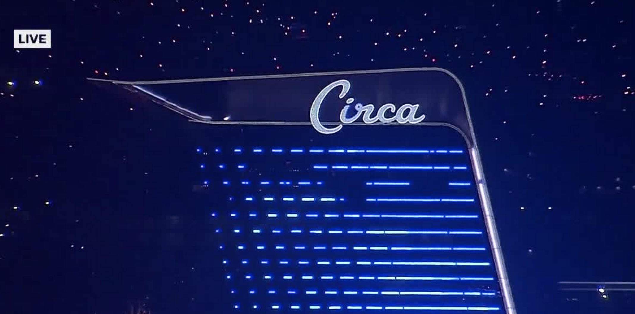 Circa shows off hotel rooms, lounge before opening