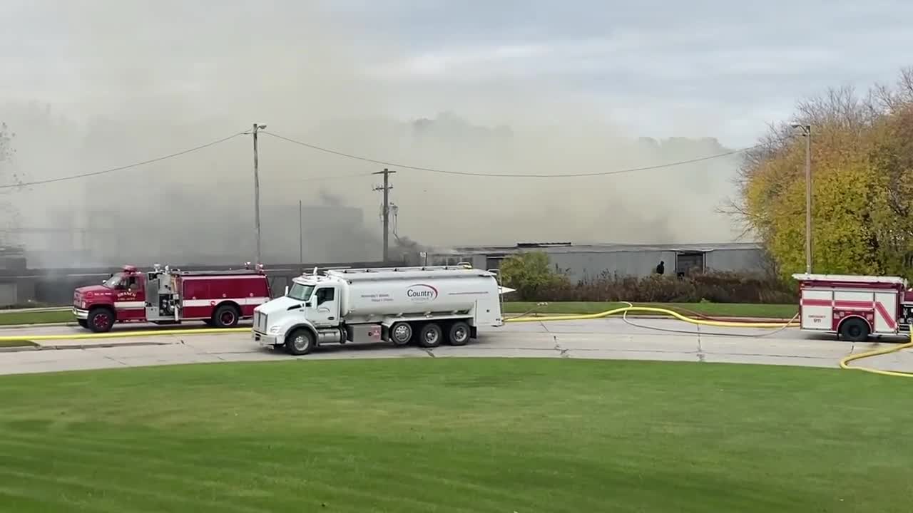 Firefighters battle large warehouse facility fire in Manitowoc