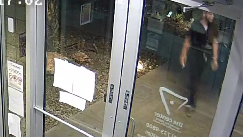 Man spray paints homophobic slur at 'The Center'