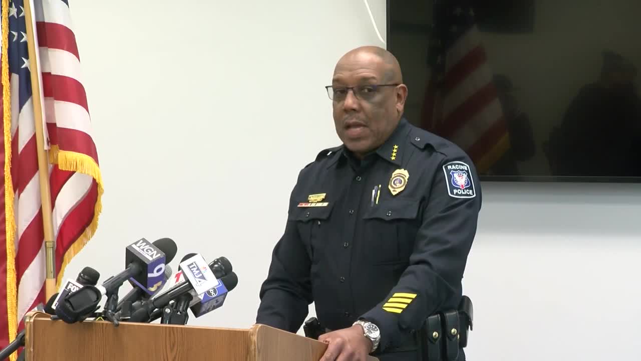 Gunman shoots two Racine officers with shotgun, police say