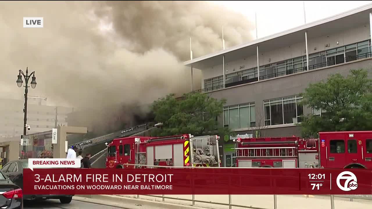 Firefighters battle blaze at Woodward Bar & Grill